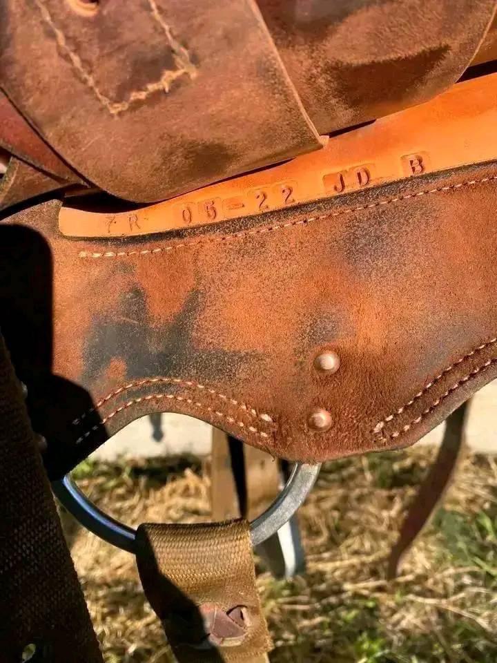 15” Used Robbie Philips Saddle - Leaf Lite Saddlery